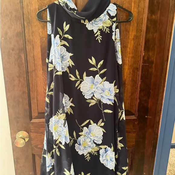 Signature by Robbie Bee | Dresses | Signature By Robbie Bee Black And ...